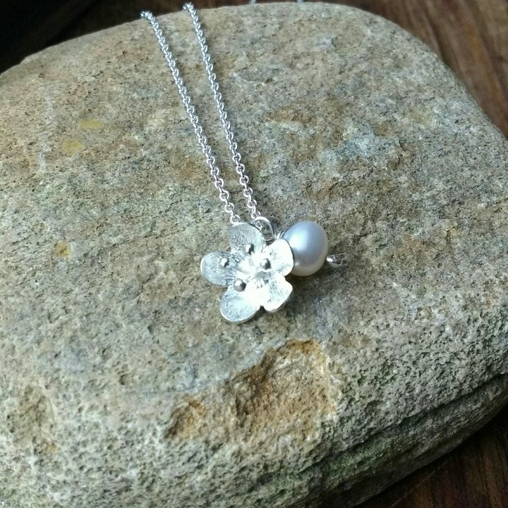 Buttercup pendant